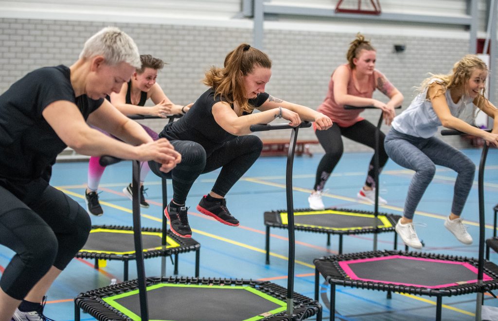 Jumping Fitness | training op muziek | Swim&Sportfun Joure