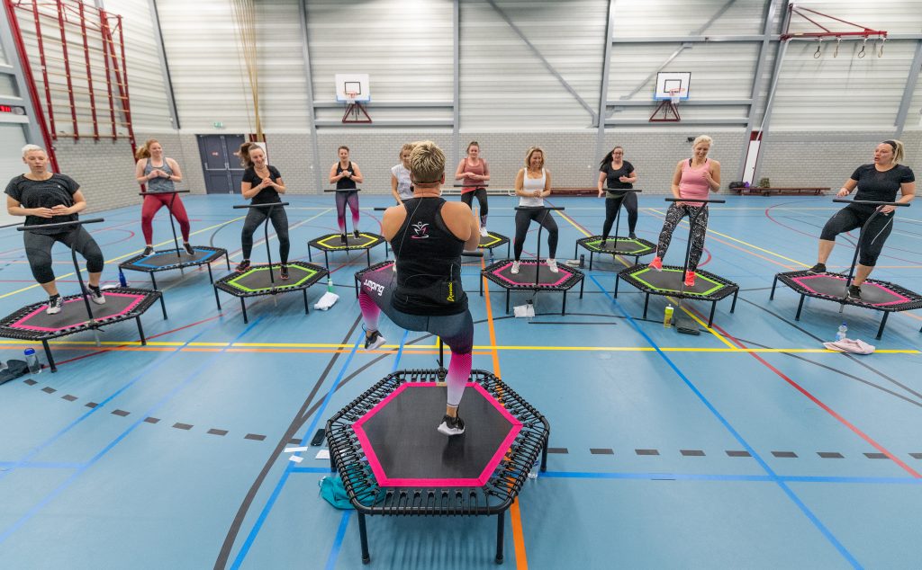 Jumping Fitness | training op muziek | Swim&Sportfun Joure